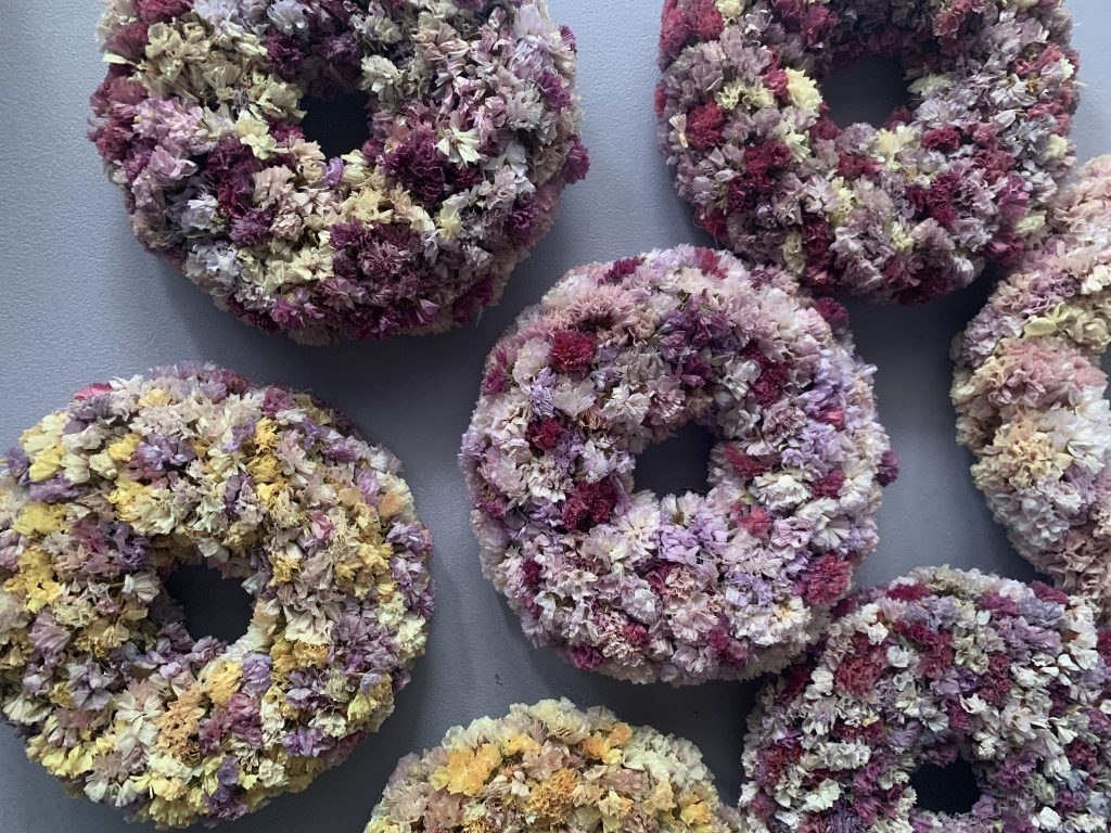 Craft Morning スターチスと春の小花のリース Spring Florets Wreath – Artbar Tokyo ...